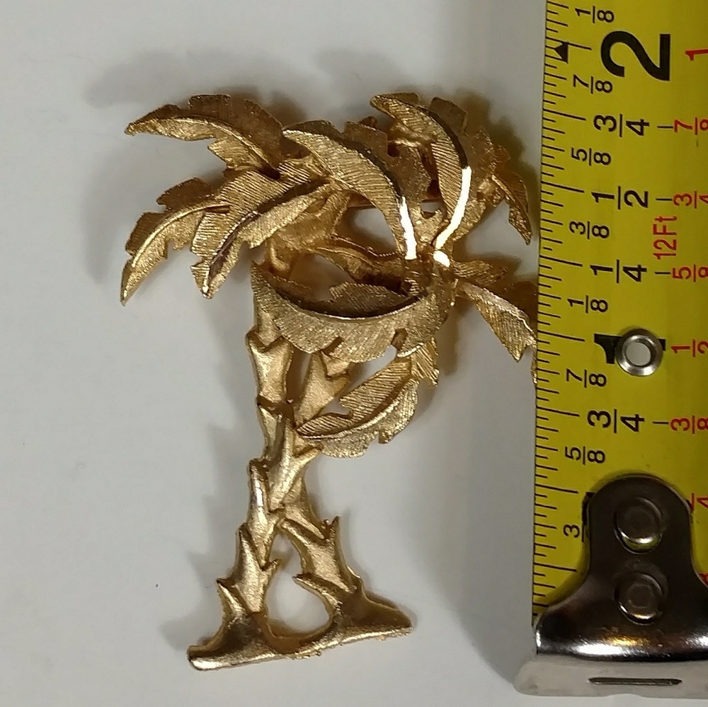 Vintage Mid-Century Gold Tone Palm Trees Brooch - Gem